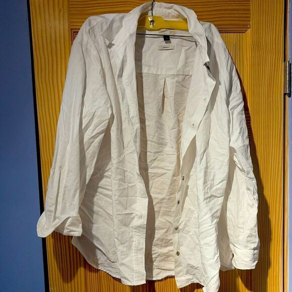 Universal Thread | Tops | Universal Thread Buttonup Shirt | Poshmark